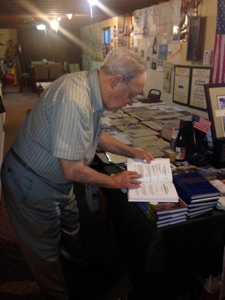 WWII veteran Robert 'Bob' Williams, who soared above Normandy on D-Day ...