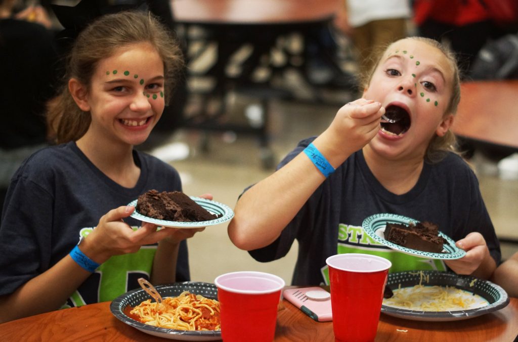 Conner Middle School 6th grade students stage dinner, fundraiser for ...