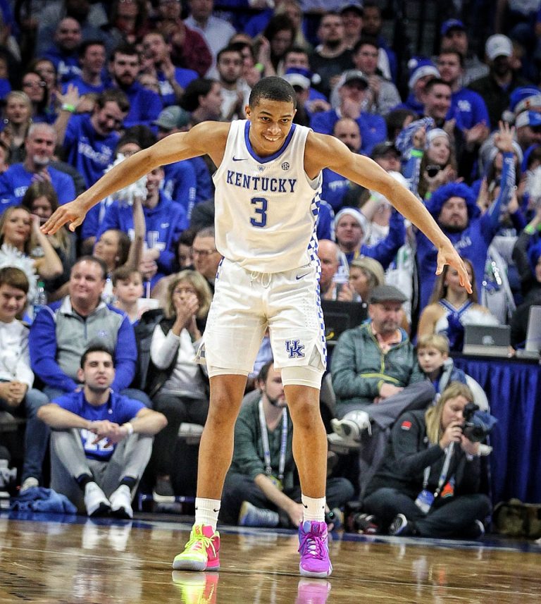 Kentucky's Keldon Johnson heats up from behind the arc to lead Wildcats ...