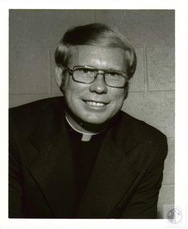 Our Rich History: Robert Giroux of Vermont comes to Thomas More College ...