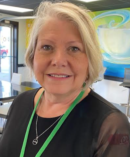 Mary Kay Connolly of Read Ready Covington practices what she preaches ...