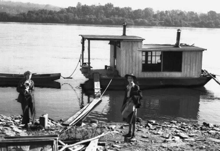 The River: Captain's tour of DELTA QUEEN leads to lifetime of ...