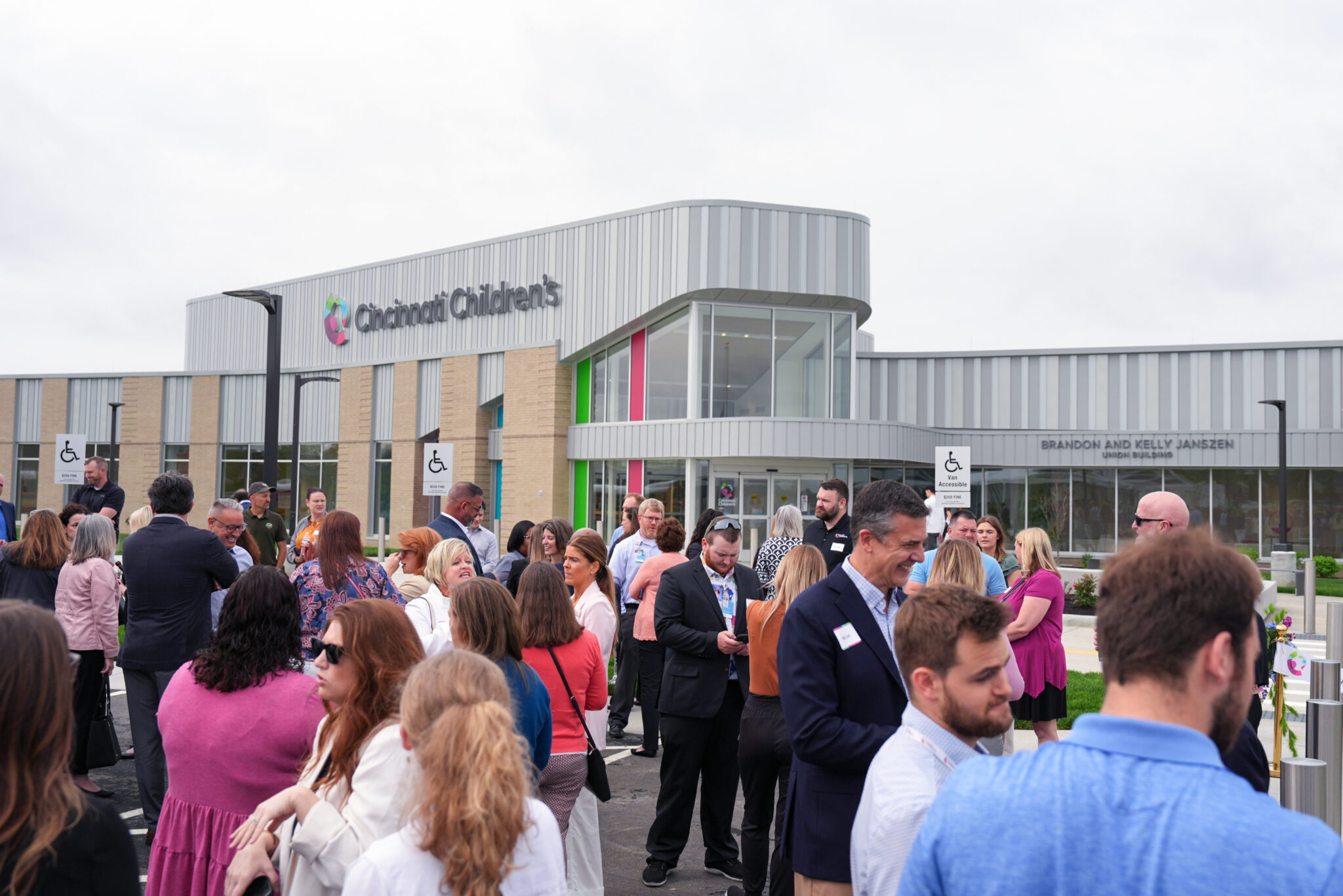 Cincinnati Children's celebrates opening of primary care, specialty ...