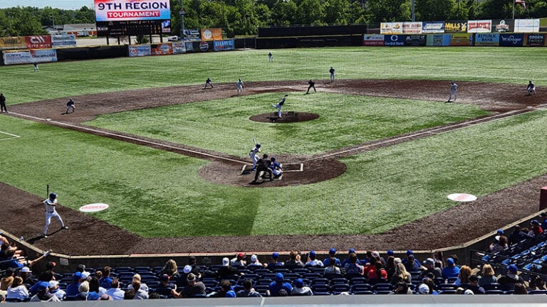 Top-ranked Highlands keeps rolling, opens regional baseball with solid ...