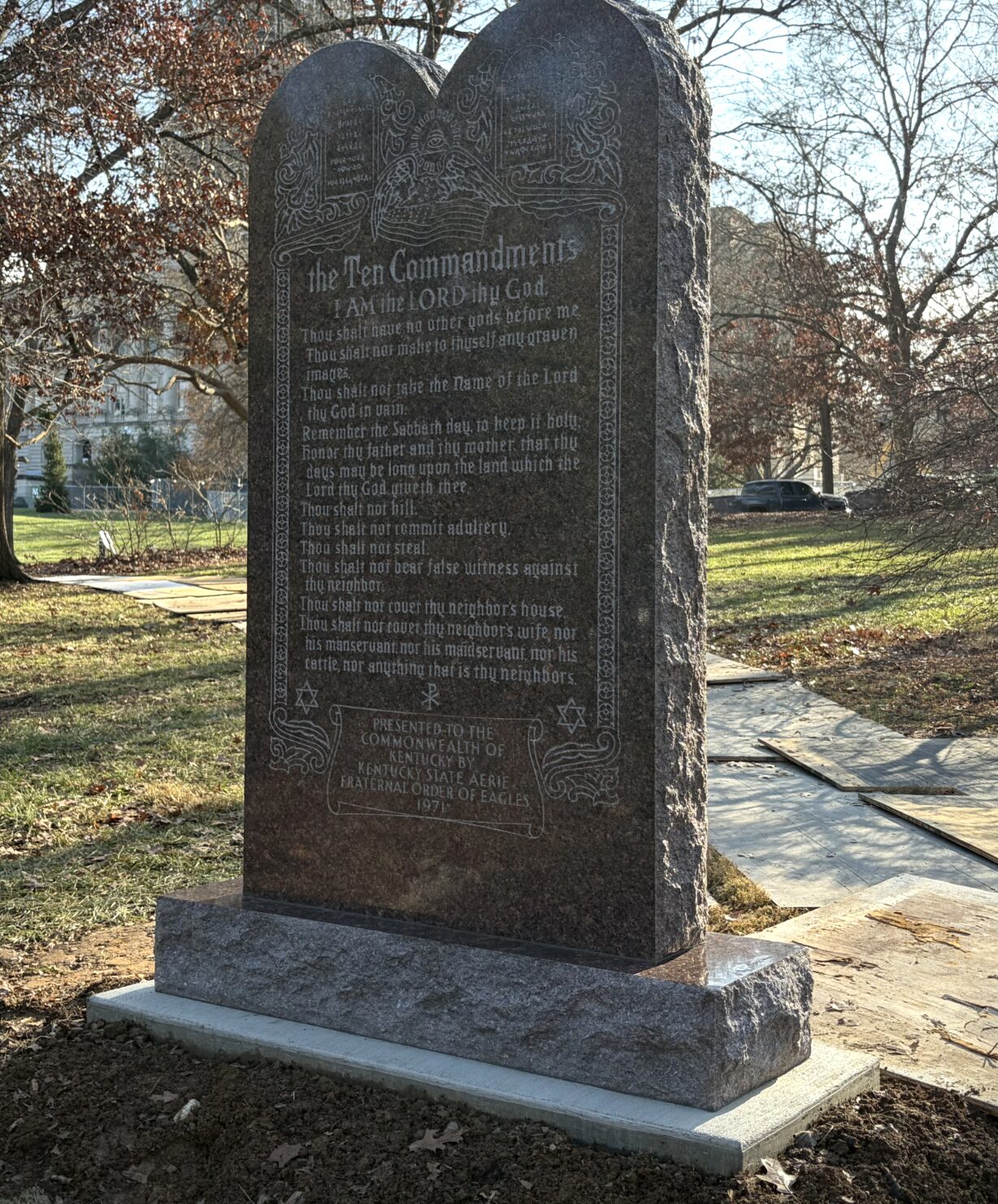 Historic Ten Commandments monument returns to State Capitol grounds ...