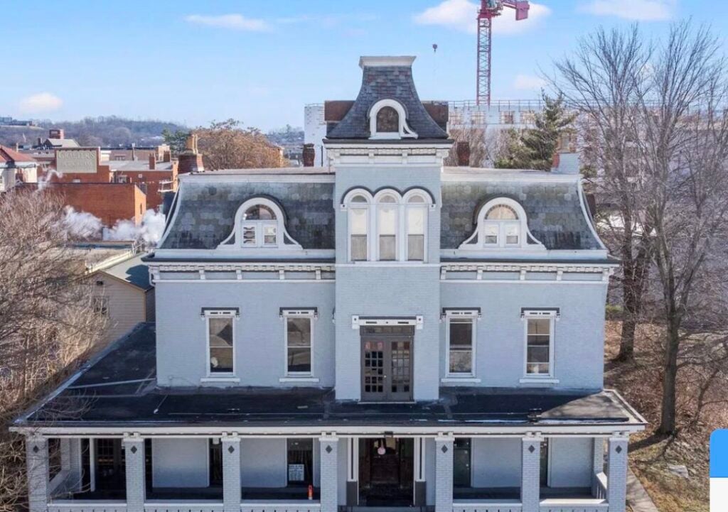 Newport's Thompson House is for sale, has rich history of Lincoln ...