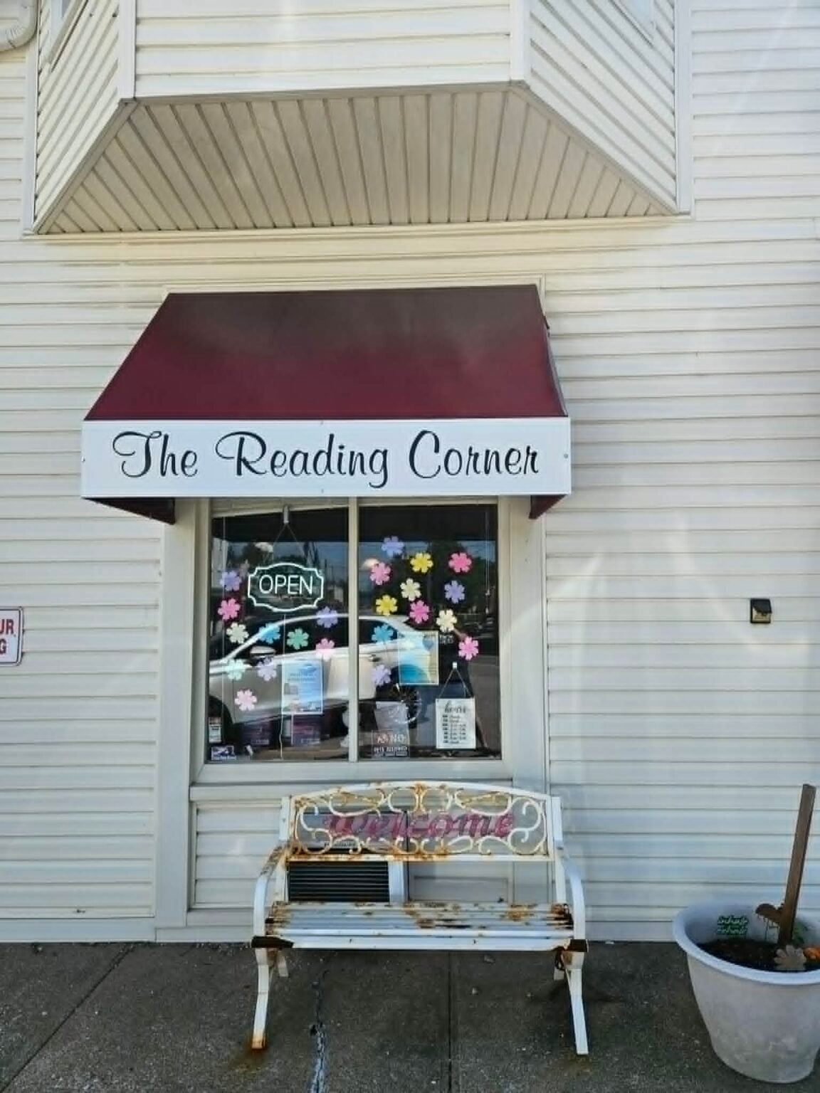 Turning the page: The Reading Corner brings books, community and ...